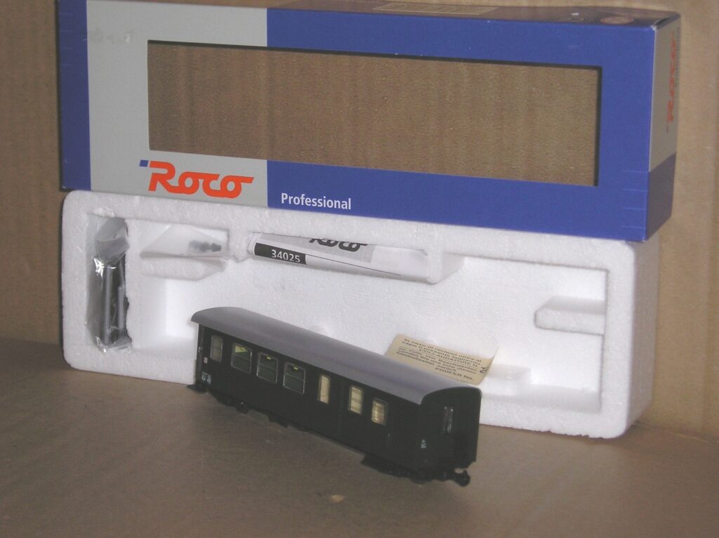 NG0031 “HOe” Roco 34025 Austria OBB BD4ip/s passenger coach #4100 ...