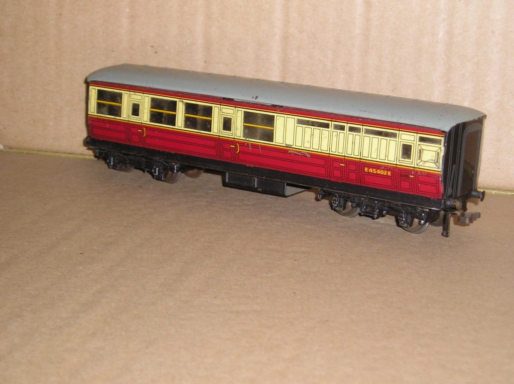 BC0096 Hornby Dublo LNER Brake corridor Coach E45402E fair/good used ...